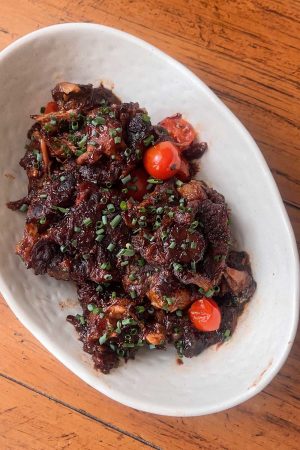 Classic Chinese Soy Braised Oxtails